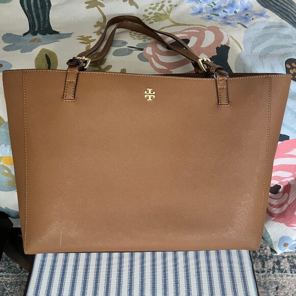 Tory Burch | Bags | Tory Burch Tote With Interior Laptop Sleeve | Poshmark